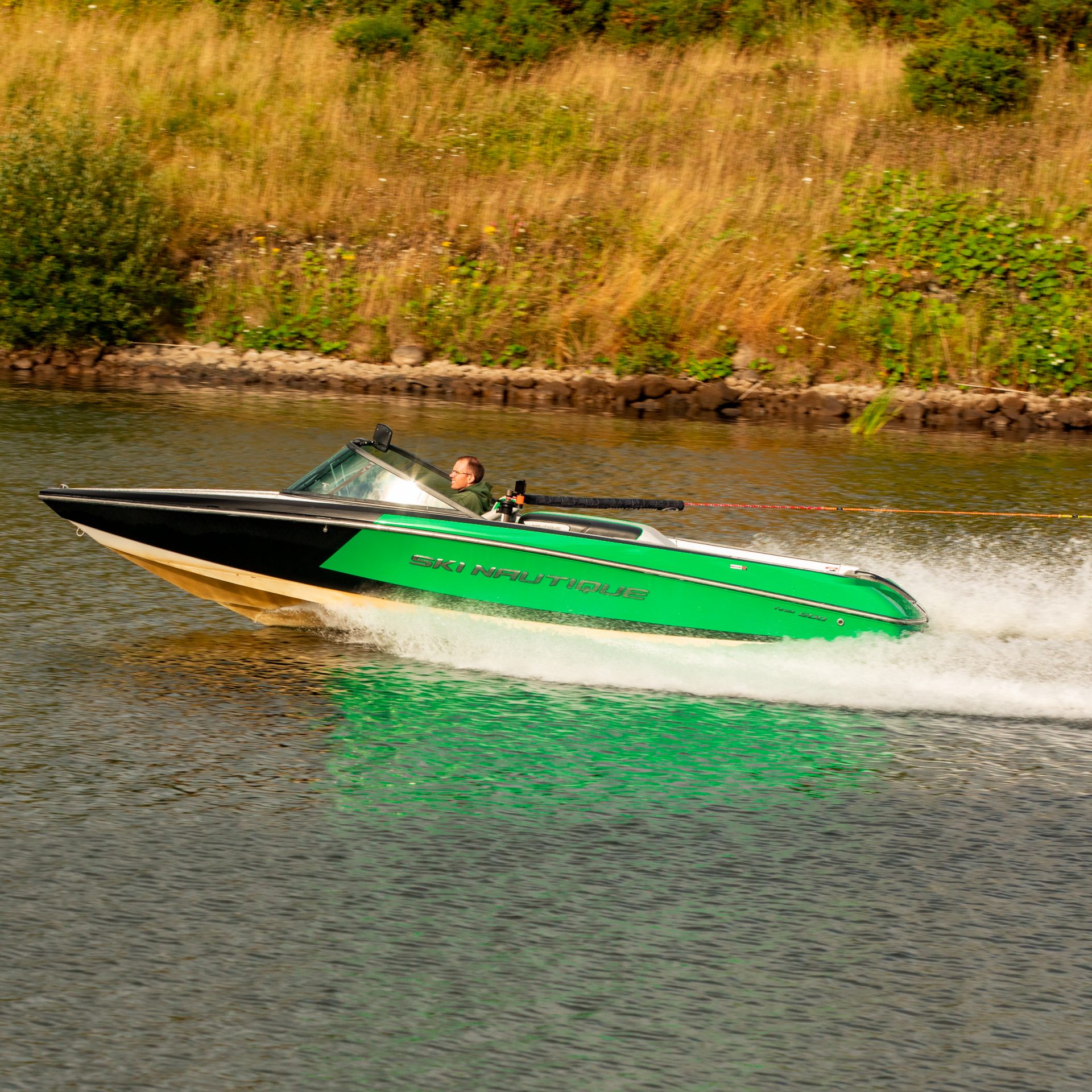 Waterski and Wakeboarding promo video - Visual Burst